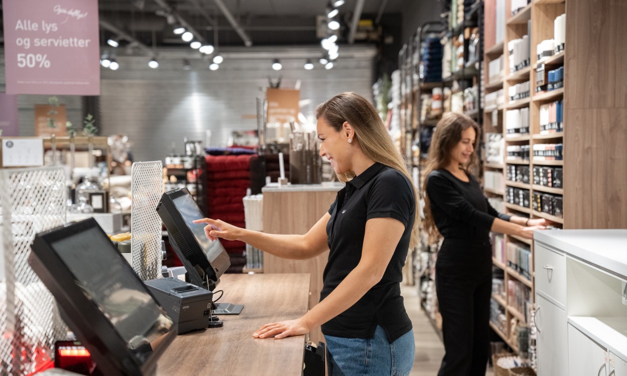 DNB Carnegies anbefaling på Höegh Autoliners og Kid - DNB Nyheter