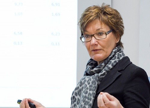 Avventer utbyttevurdering - DNB Nyheter
