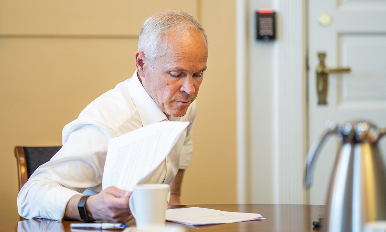 Nye kostnadsanslag for koronatiltakene - DNB Nyheter